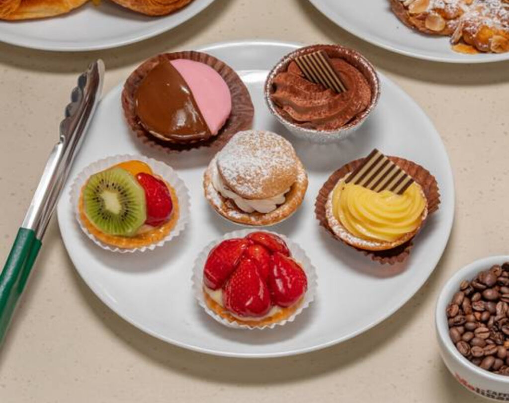 Home - Pierre's Patisserie